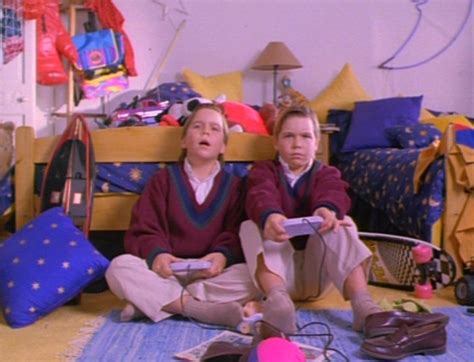 Twin Sitters 1995