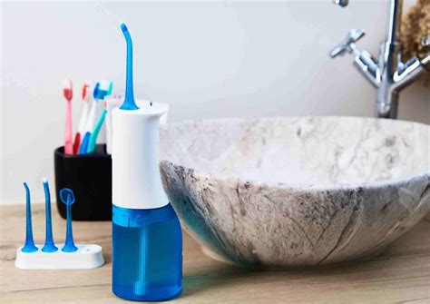 Best Floss For Bleeding Gums The Best Options