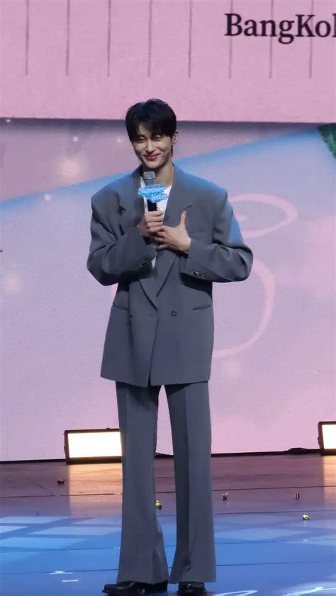 역시 모델~ 소리가 절로 나오는 팬플러스 커뮤니티