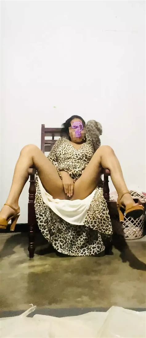 Cute Girl With Sexy Dress No Panties Sri Lankan Bisexual Beauty