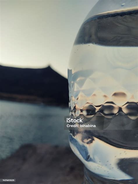 물 유리 근접 촬영과 함께 파비냐나 바다의 낭만적 인 일몰 0명에 대한 스톡 사진 및 기타 이미지 0명 경관 고요한 장면 Istock