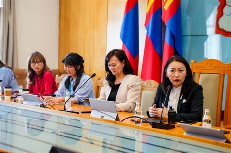 “Хүүхэдтэй холбоотой мэдээлэл бэлтгэхдээ эцэг эхээс заавал бичгээр зөвшөөрөл авна”