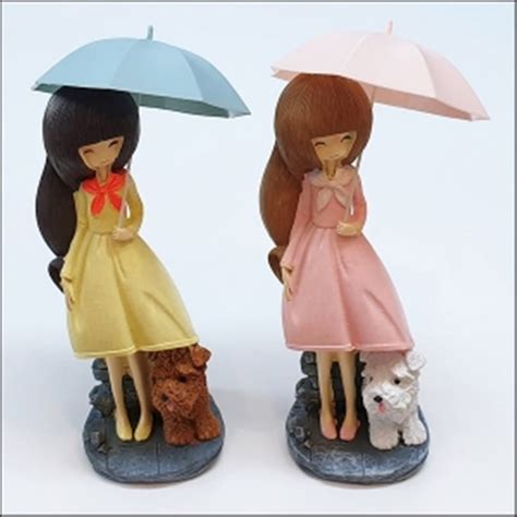 우산 쓴 소녀와 푸들분홍 우산파란 우산 유성과학주식회사