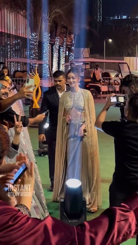 𝘴ᴏꫝꪖꪀꪖ Classy And Beautiful Gurl ️ ️ Pretty 😍 Beautiful 🌹🌹 🐥😘