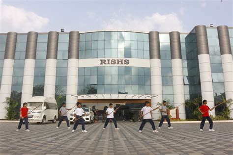 Sprawling Campus And Fully Equipped Classrooms Rishs School