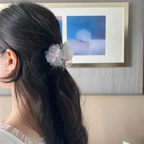 문인더다크 핸드메이드자체제작 플라워 꽃포인트 반머리 올림머리 헤어 집게핀 집게삔 헤어핀 머리핀 반묶음 머리끈 위시버킷