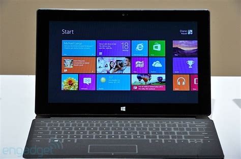 Photo 微软近日发布了其自主品牌的平板surface，surface平板采用镁合金机身，106英寸显示屏。该产 Flickr