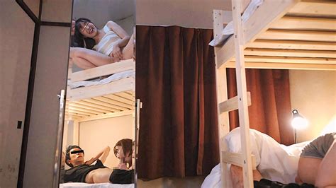 あたしの方が気持ちいいよ？」二段ベッドで彼氏とsex中の姉がうらやましくて鏡越しに彼氏を誘惑するヤリマン妹 汗だく潮だく中出し大射精2姉妹伴わ