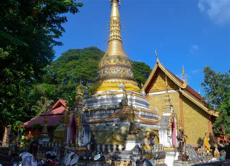 The Best Temples In Chiang Mai Old City Tour The Nine Temple Tour