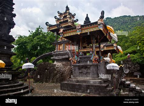 Pura Melanting Is A Hindu Temple Located In A Beautiful Agriculture
