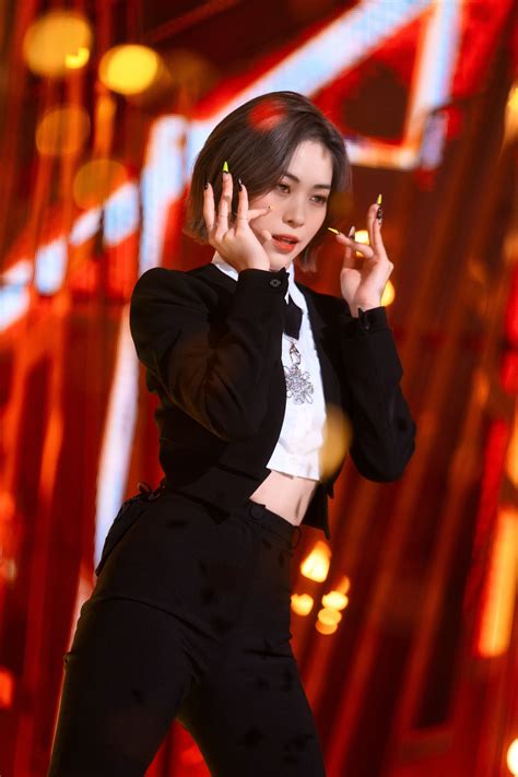 221204 Itzy Ryujin Cheshire At Inkigayo Kpopping