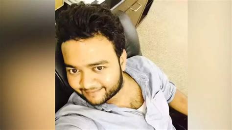 Failed Business Decisions Betrayal By Close Associates Bizman In Rs 15 Crore Debt Shoots Self