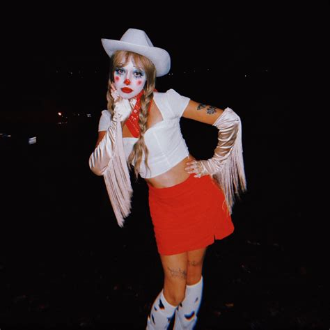 Tw Pornstars 2 Pic Robin Mae Twitter My Costume Last Night 🤠🤡 1