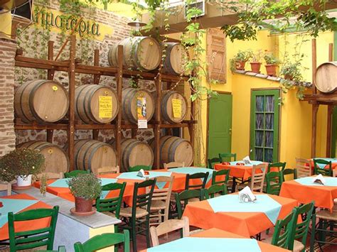 Visit The Top 8 Traditional Greek Restaurants In Athens — Truevoyagers