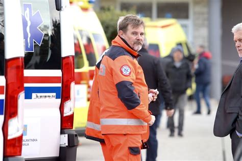 U Dalmaciji Nedostaju Timovi Hitne Pomoći Molim Pacijente Da Budu Strpljivi Tportal