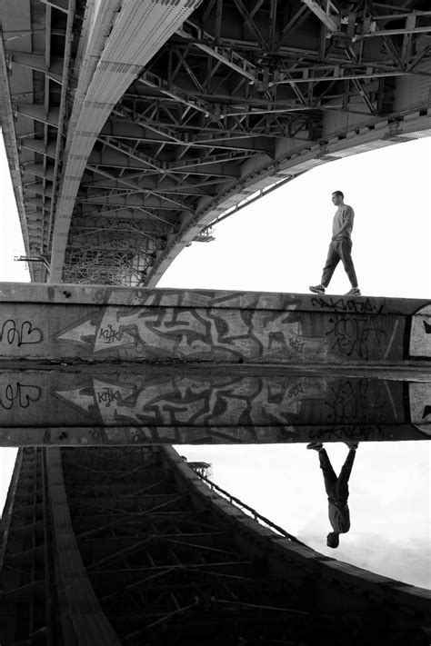 Male Portrait Bridge Geometry Symmetry Городская фотография