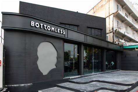 สัมผัสหลุมลึกไร้สิ้นสุดของรสชาติกาแฟแบบมืออาชีพใน Bottomless Flagship