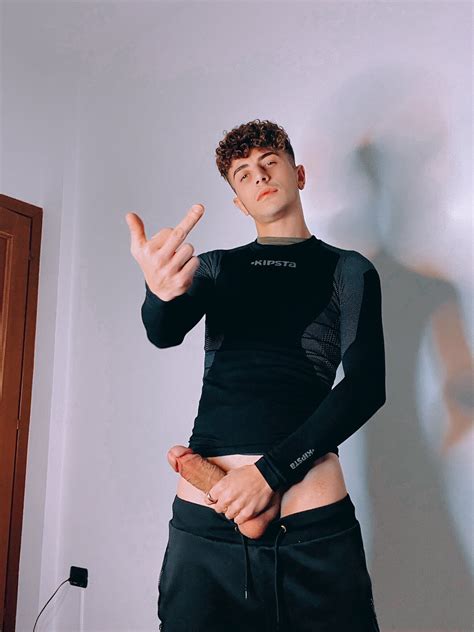 Davide Bubi Hot Photo 20