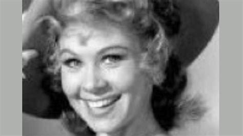 Sue Ann Langdon Biography