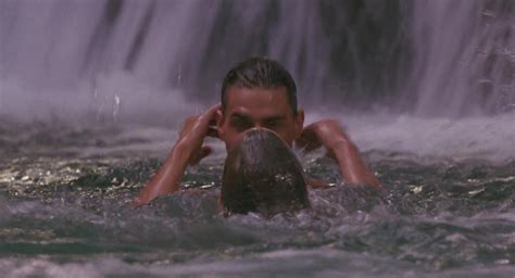 Auscaps Tom Cruise Shirtless In Cocktail