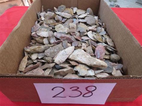 Arrowheads And Flint Lot Chuck Marshall Auction And Real Estate Co Inc
