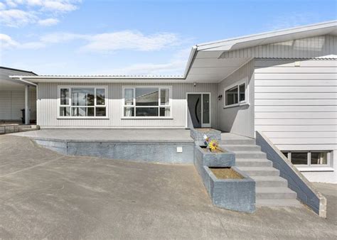 Free Property Data For 43 Grassways Avenue Pakuranga Auckland Homes