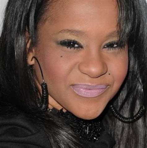 Дъщерята на Уитни Хюстън получила силни гърчове За Жената