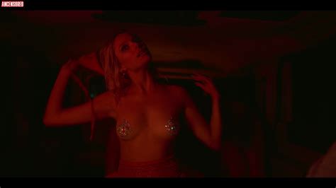 Naked Valentina Zenere In Elite