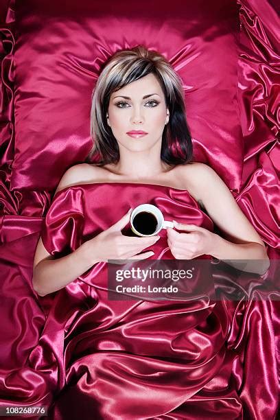 Silk Bed From Above Photos And Premium High Res Pictures Getty Images