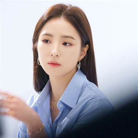 Innocent Sin Sae Kyung Instagram Photo