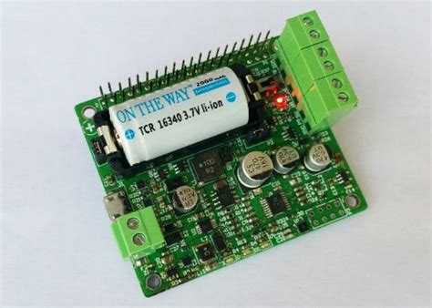 Raspberry Pi Ups Board With Battery Pi16340 Smart Ups Geeky Gadgets