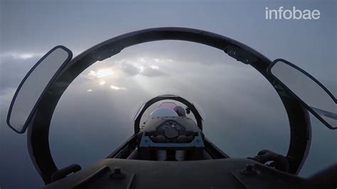 Las Impresionantes Acrobacias Del Su 30sm El Caza Más Temible De Rusia