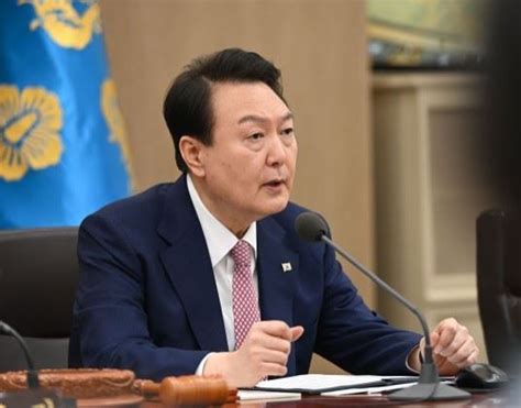 윤석열 대통령 30년 넘은 주택은 안전진단 없이 바로 재건축 사이렌스