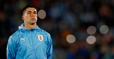 الدردشة بين لويس سواريز وممثله في اللحظة الأكثر أهمية للمنتخب الوطني