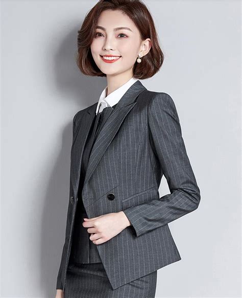 女士条纹西装套装 女西服 成都圣浪服饰有限公司