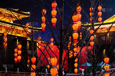 灯笼 亭台楼阁 旅游目的地 新年 传统 红色 春节 中国灯笼 新年前夕 图像