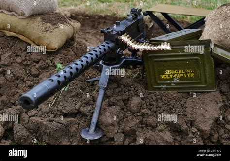30 Kaliber Maschinengewehrhalterung Fotos Und Bildmaterial In Hoher