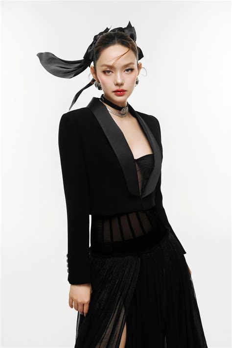 30 Chị đẹp đối đầu Diva Mỹ Linh