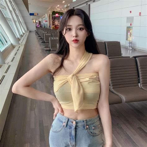 워너비뮤즈 무배🚀 섹시글램💛페스티벌룩 볼륨up 꼬임 원숄더 나시 랩 리본 블라우스 언발란스 민소매 오프숄더 섹시 룩