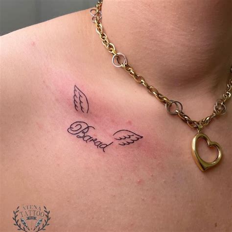 ‎آتـنـا مـحمـدی ♡ تــتـو آرتیـست‎ On Instagram‎ تتو اسم پسرشون 🥹