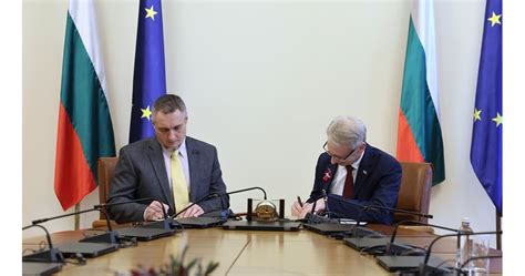 Денков подписа меморандум за сътрудничество с „Прозрачност без граници