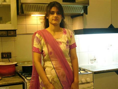 Desi Pakistani Girls In Hot Dresses Indian Chat Room