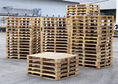 Stack Wooden Pallets For Industrial And Shipment Transport Useful Diy Projects