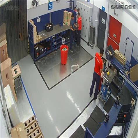 Autolabeling Glasses Object Detection Dataset By Epi