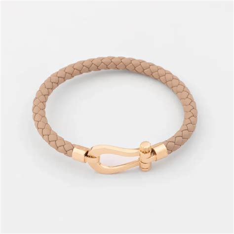 قیمت و خرید دستبند بنگل طلا میخ کارتیه زرشاین