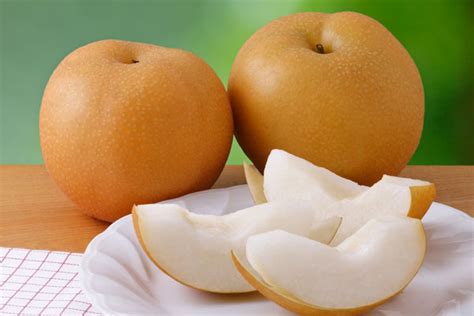 梨が黒い原因と食べれる？腐ったり痛んだりするとどうなるか、賞味期限や保存方法も 食生活研究所 食☆ラボ