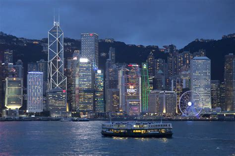 昔日小渔村 36年缔奇迹 深圳gdp超越香港