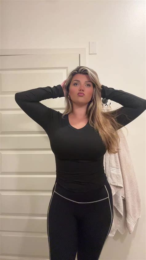 Emo Cosplay 🩷🖤 Tinaabramova Beautiful Tina Abramova Tinaabramova