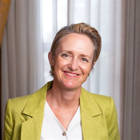 S E Lynes Audio Books Best Sellers Author Bio