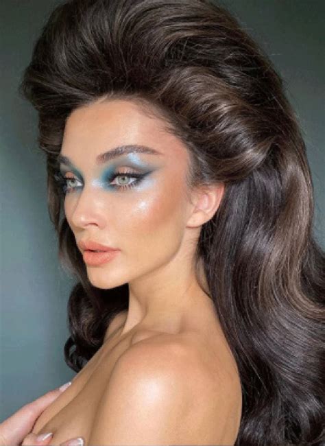 Actress Amy Jackson S Topless Photos Viral On Social Media Topless Photo